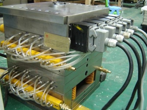 Hot runner là gì? Yêu cầu kỹ thuật của hot runner bạn cần phải biết khi ...